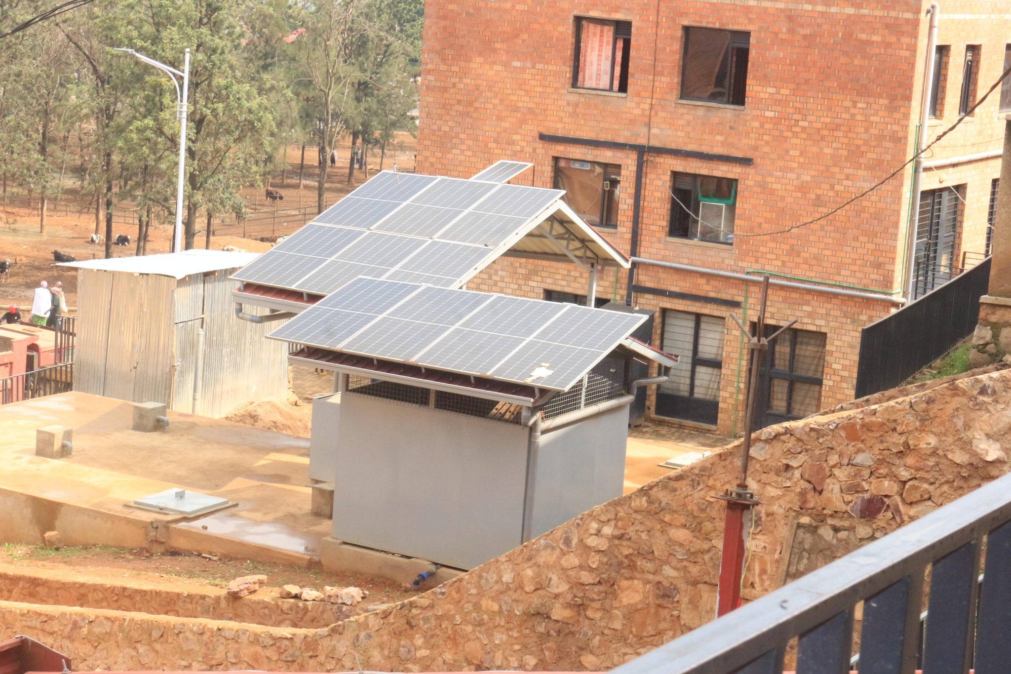 ECO-FRIENDLY ARCHITECTURE: A SUSTAINABLE RESPONSE TO CLIMATE CHANGE ...